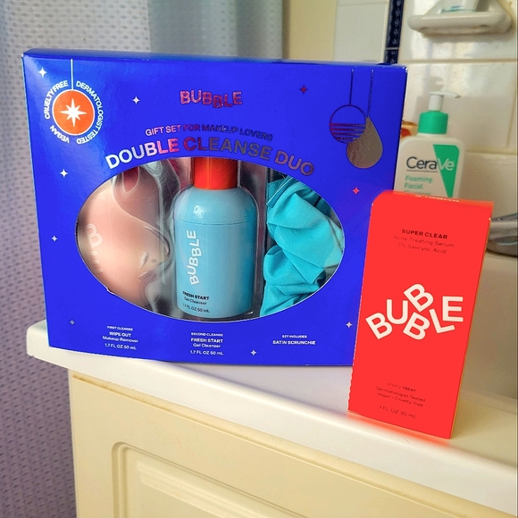 BUBBLE | Skincare | Bubble Double Cleanse Duo Gift Set | Poshmark